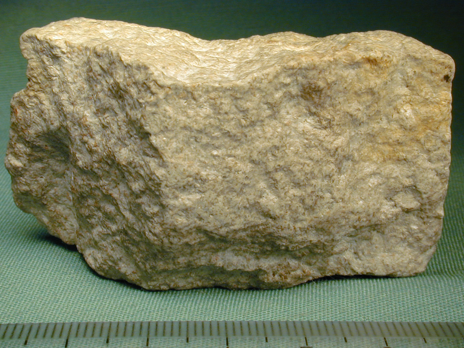 MINERALES AFRICANOS: TRAQUITA: " Excelente material de adoquinado"